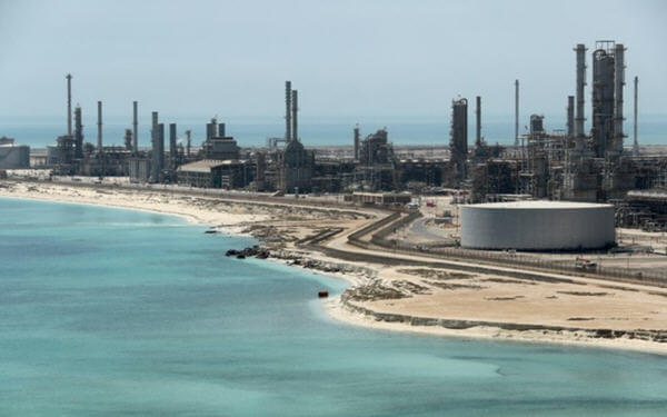 Saudi Arabia May Keep May Crude Prices Little Changed | NAI 500